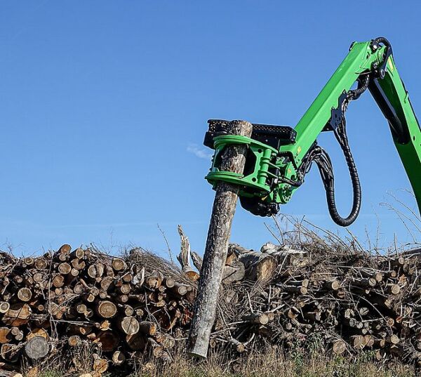 Albach Tilt-Grapple Saw | Scanbalt Crane